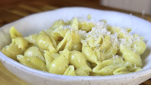 Quick and Creamy 15-Minute Cheesy Shells | Lola Jay Yum!